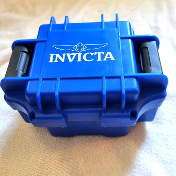 Invicta | Accessories | Rare Blue Invicta Single Slot Dive Case | Poshmark